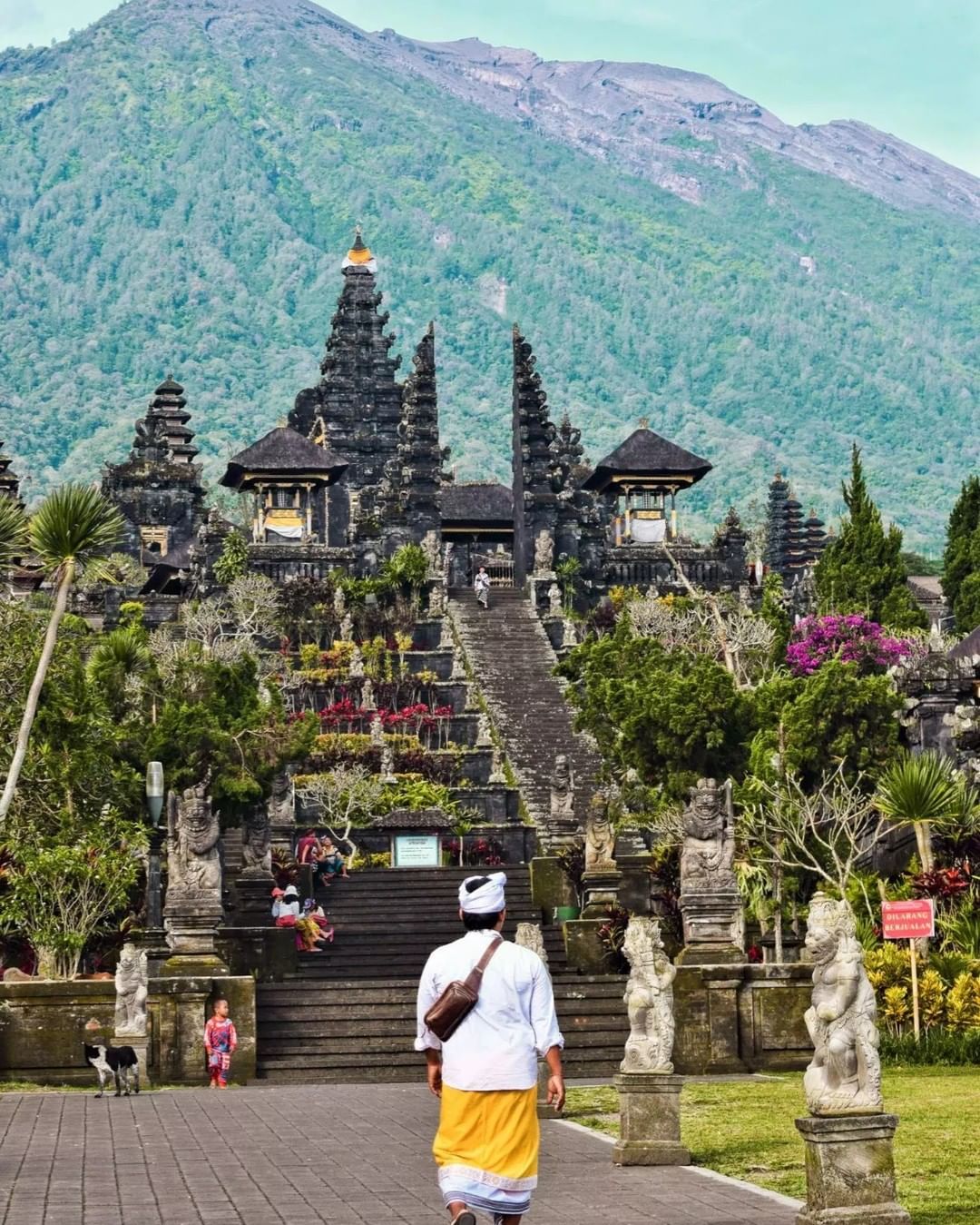 Zu Besuch in Pura Besakih, heiligsten Tempel Balis - BlazeTrip