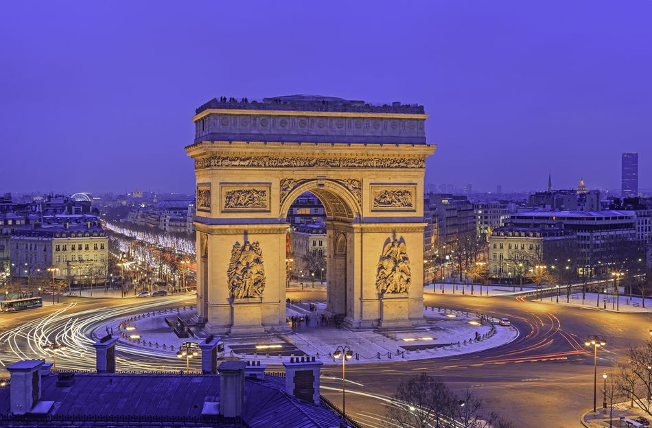 El Arco del Triunfo en París: una guía completa de Visitantes - BlazeTrip