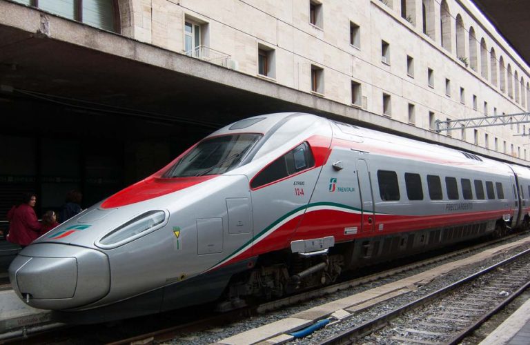 Tomando el tren en Italia - ¿Cómo viajar en los trenes italianos ...